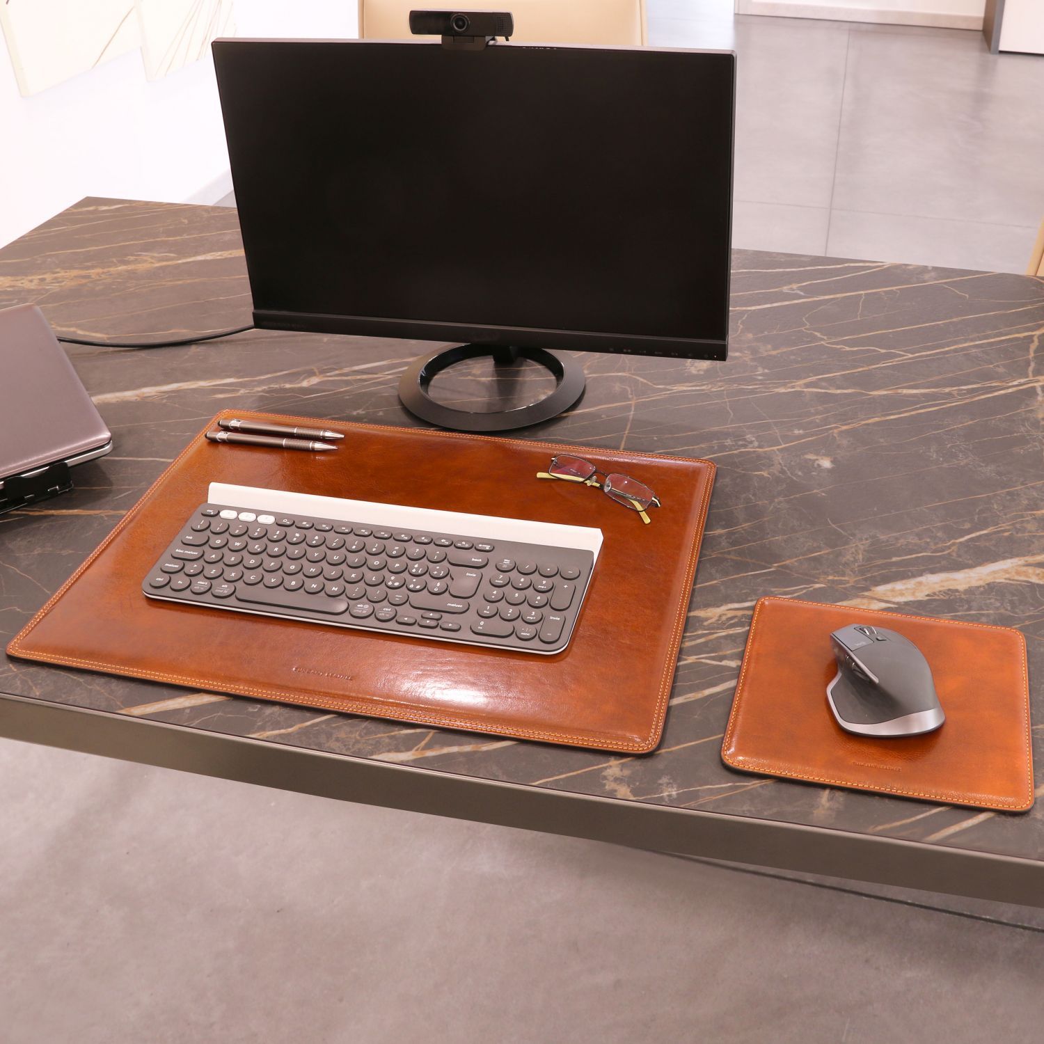 Office Set Leather Desk pad and Mouse pad Honey TL141980